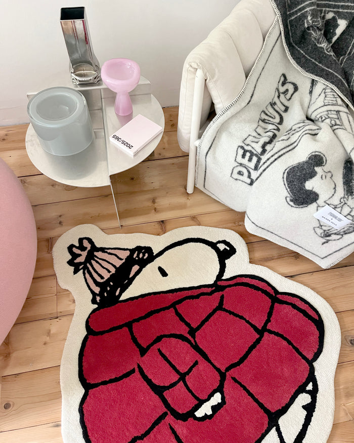 Snoopy Puffer Jacket Rug 110 x 112 cm - Red Pink – Maison Deux