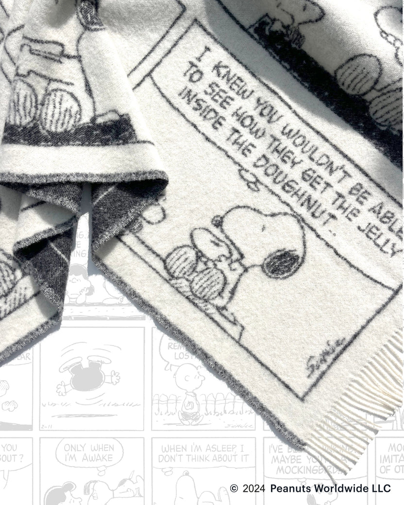 Peanuts Blanket Comic Doughnut White Black – Maison Deux